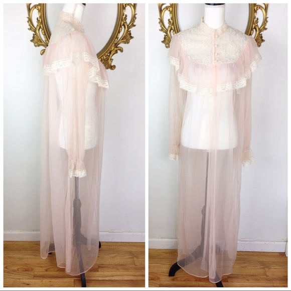 Vintage | Intimates & Sleepwear | Vintage Blush Pinkpeach Lounging Robe ...